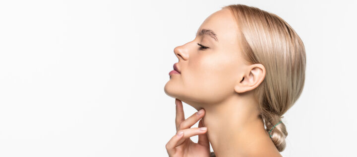 How To Get Rid Of Under Chin Fat Without Surgery | Lumière Clinic